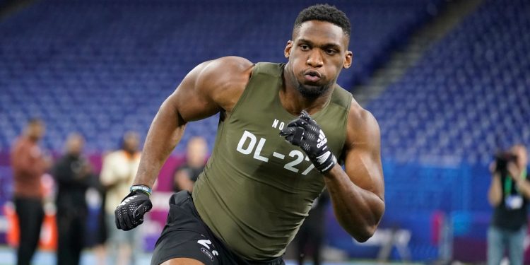 NFL Draft: Ikenna Enechukwu of Rice Could Play Anywhere Along A Pro ...