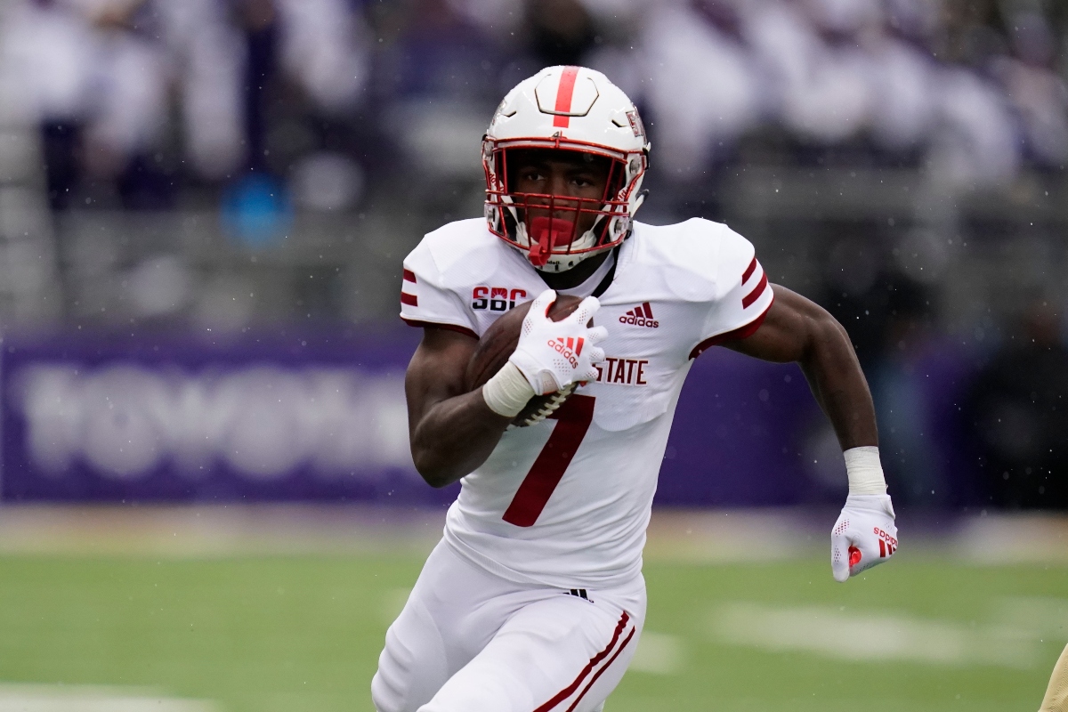 2025 Arkansas State Football Preview: Prediction, Betting Odds ...